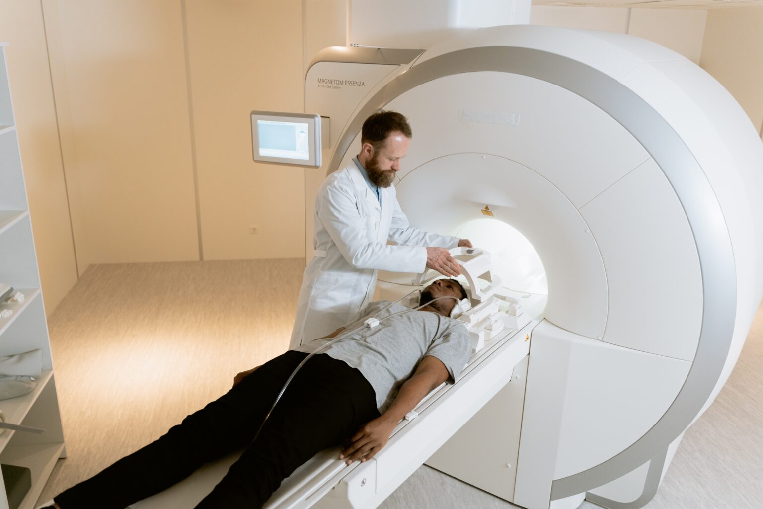 A Complete Guide to Brain MRI for Self-Pay Patients | Total MRI
